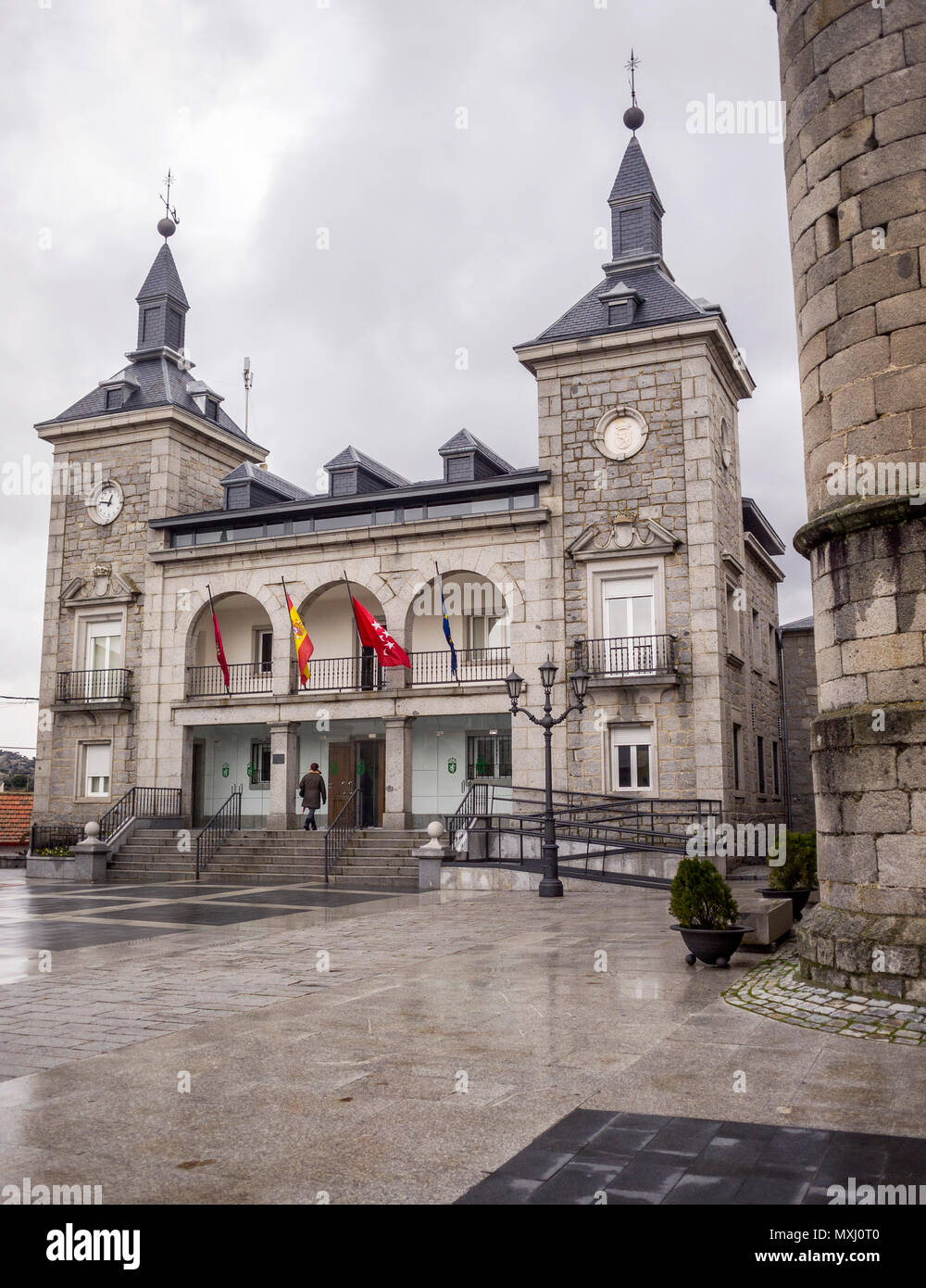 Ayuntamiento de Alpedrete. Sierra norte. Cuenca del Guadarrama. Madrid ...
