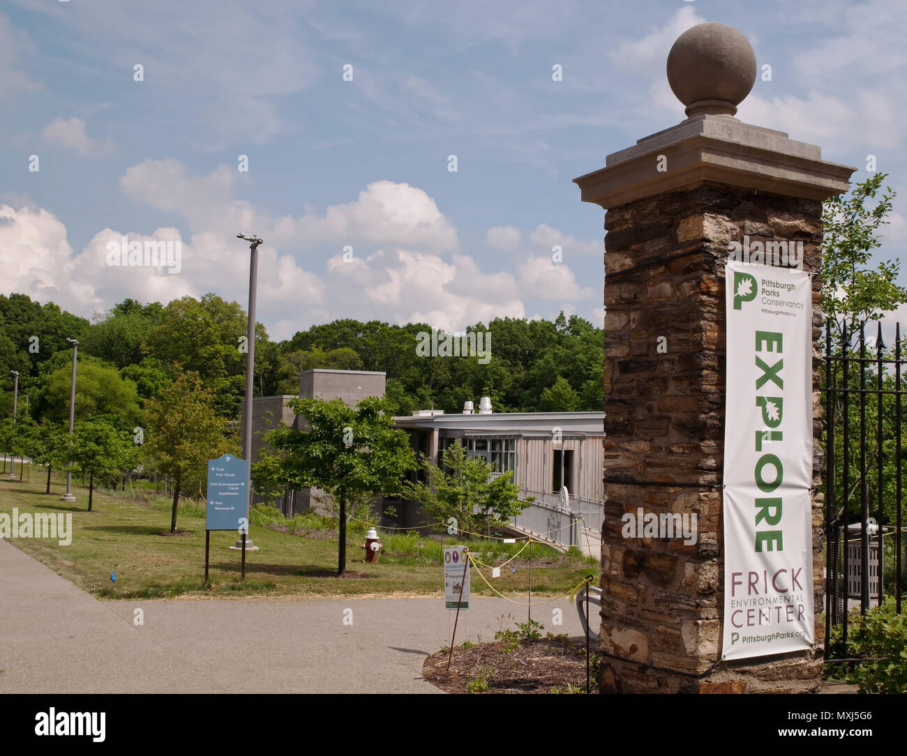 Frick park environmental center hi-res stock photography and images - Alamy