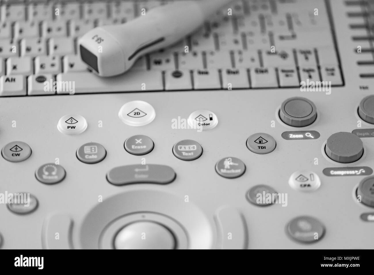 Modern ultrasound machine with sensors Stock Photo - Alamy