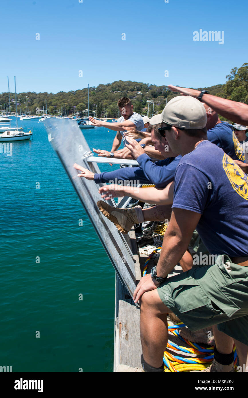 Navy Divers assigned to Mobile Diving Salvage Unit (MDSU) 1 and Royal ...
