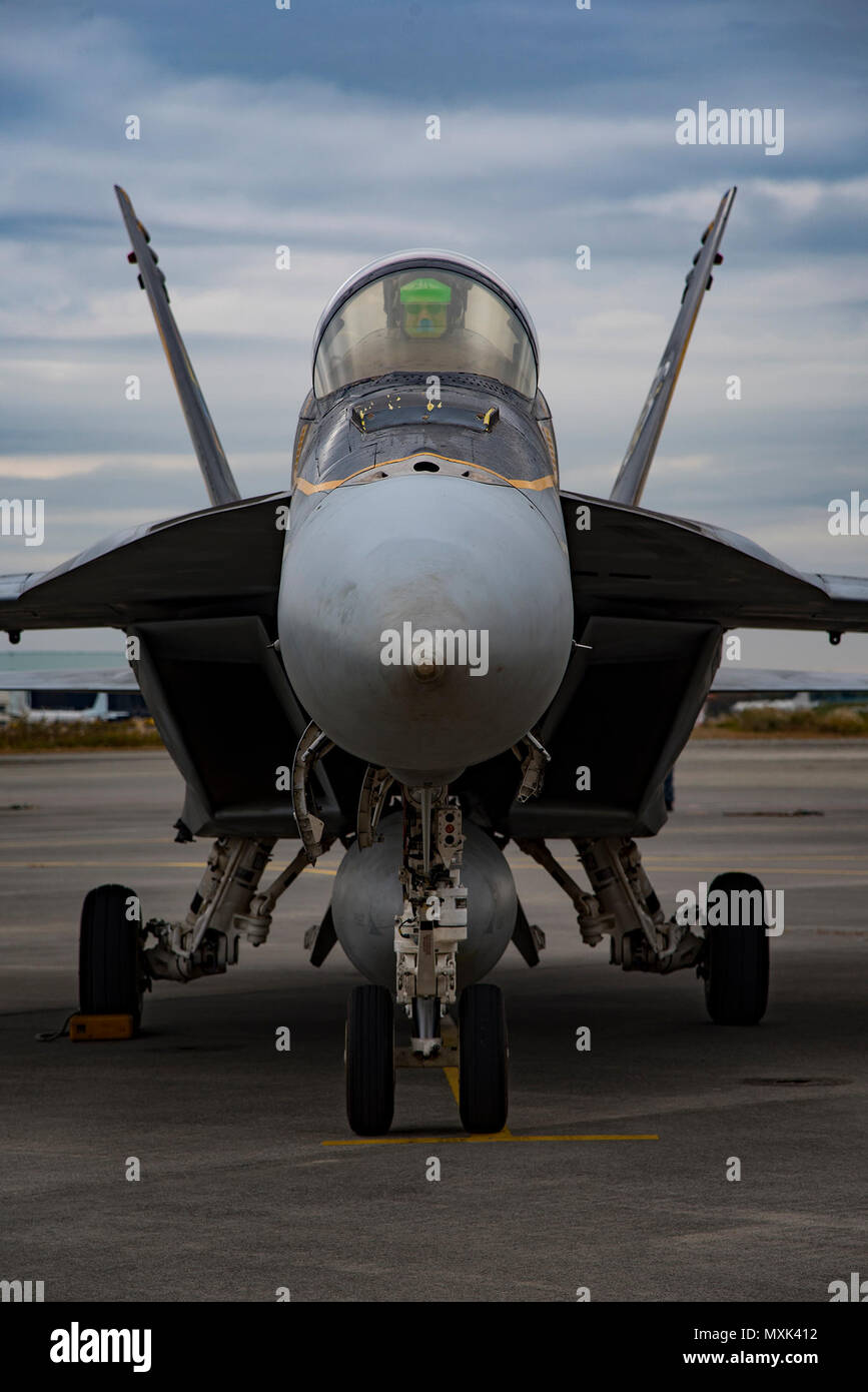 161116-N-OB360-005 NAVAL AIR FACILITY ATSUGI, Japan (Nov. 16, 2016 ...