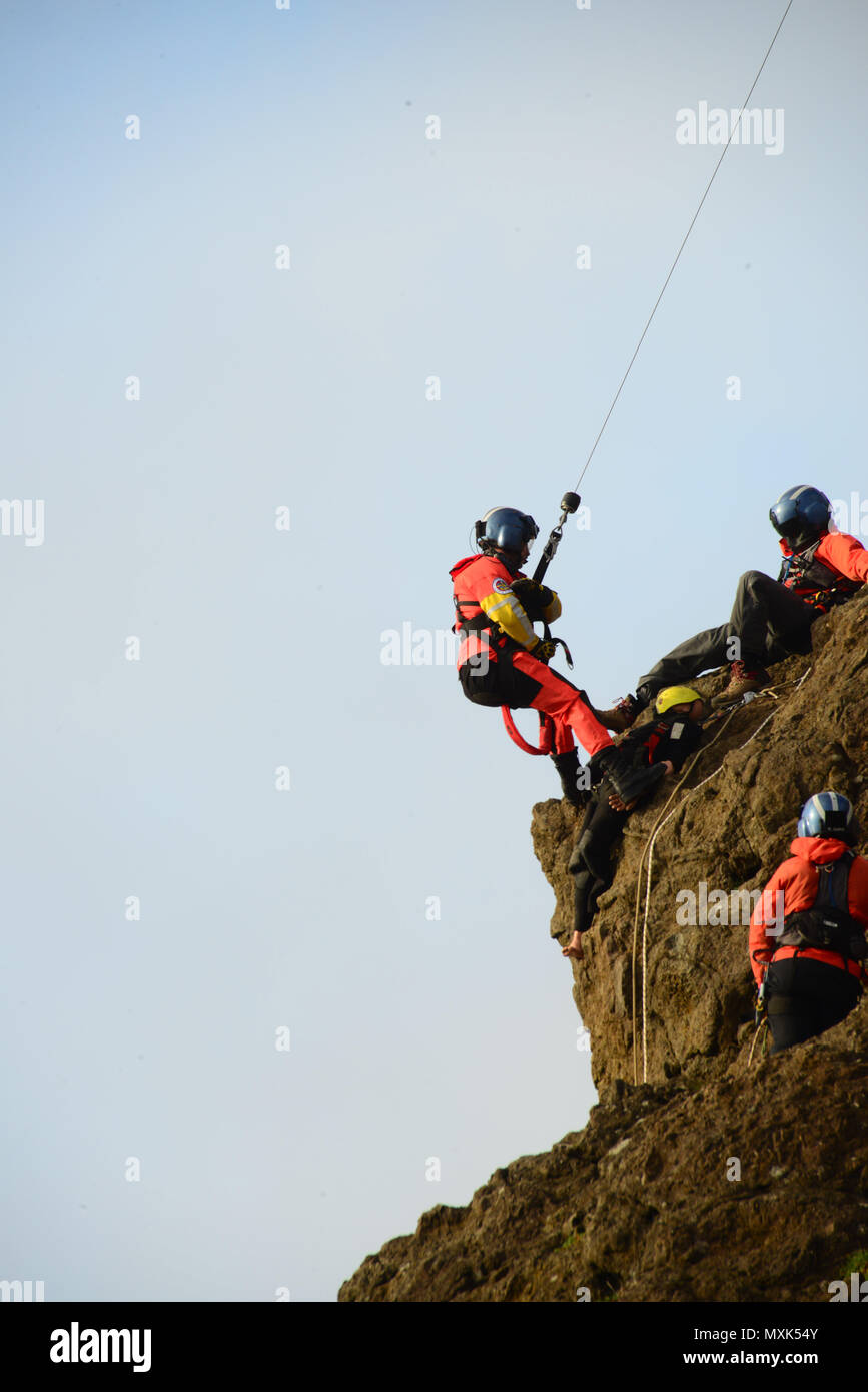 Survival mobile 10 hi-res stock photography and images - Alamy