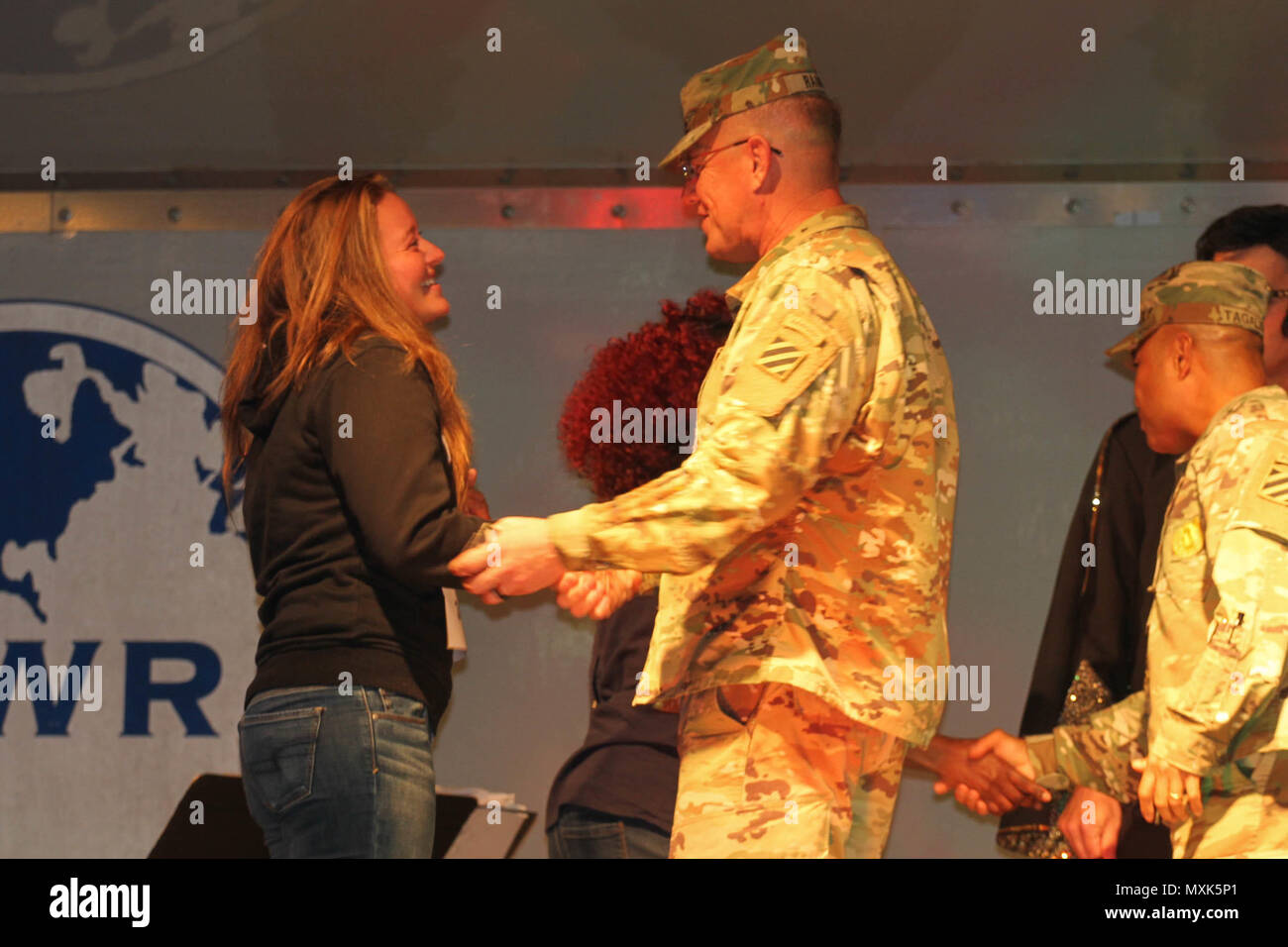 Maj. Gen. James E. Rainey, Commander of 3rd Infantry Division, awards ...