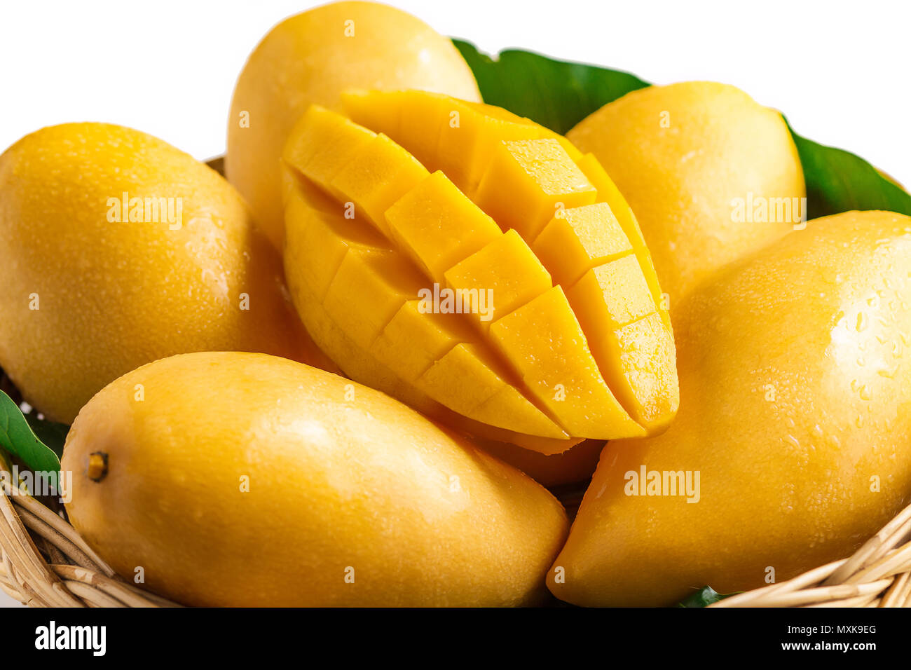 fresh Yellow mango Beautiful Skin isolate Stock Photo - Alamy