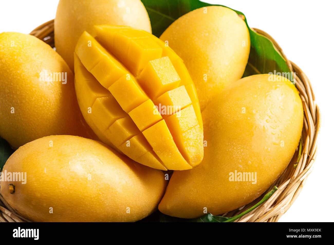 fresh Yellow mango Beautiful Skin isolate Stock Photo - Alamy