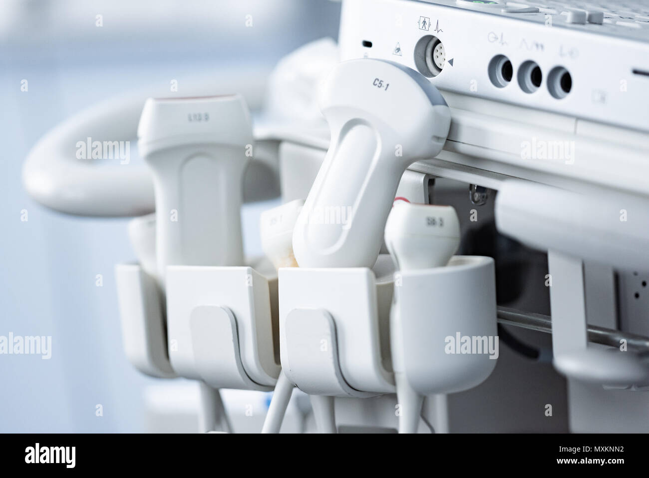 Ultrasoundmachine hi-res stock photography and images - Alamy