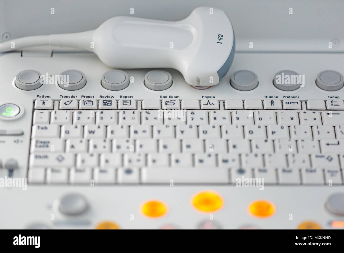 Ultrasoundmachine hi-res stock photography and images - Alamy