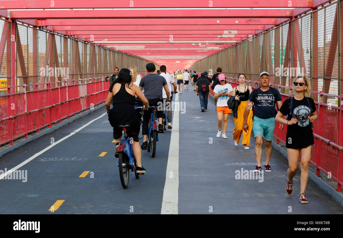 Commuters bikes city car free hi-res stock photography and images - Alamy