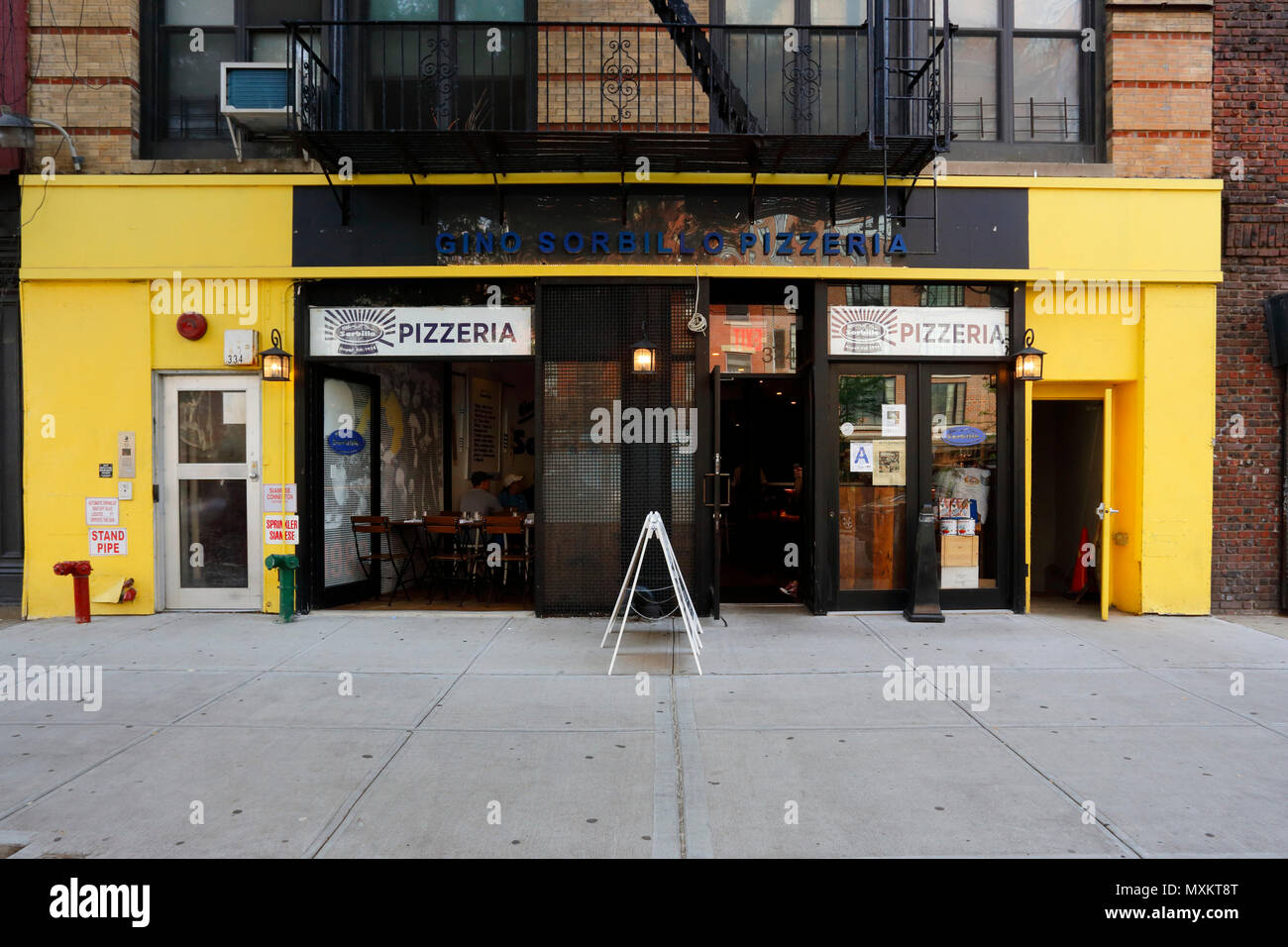[historical storefront] Gino Sorbillo Pizzeria, 334 Bowery, New York ...