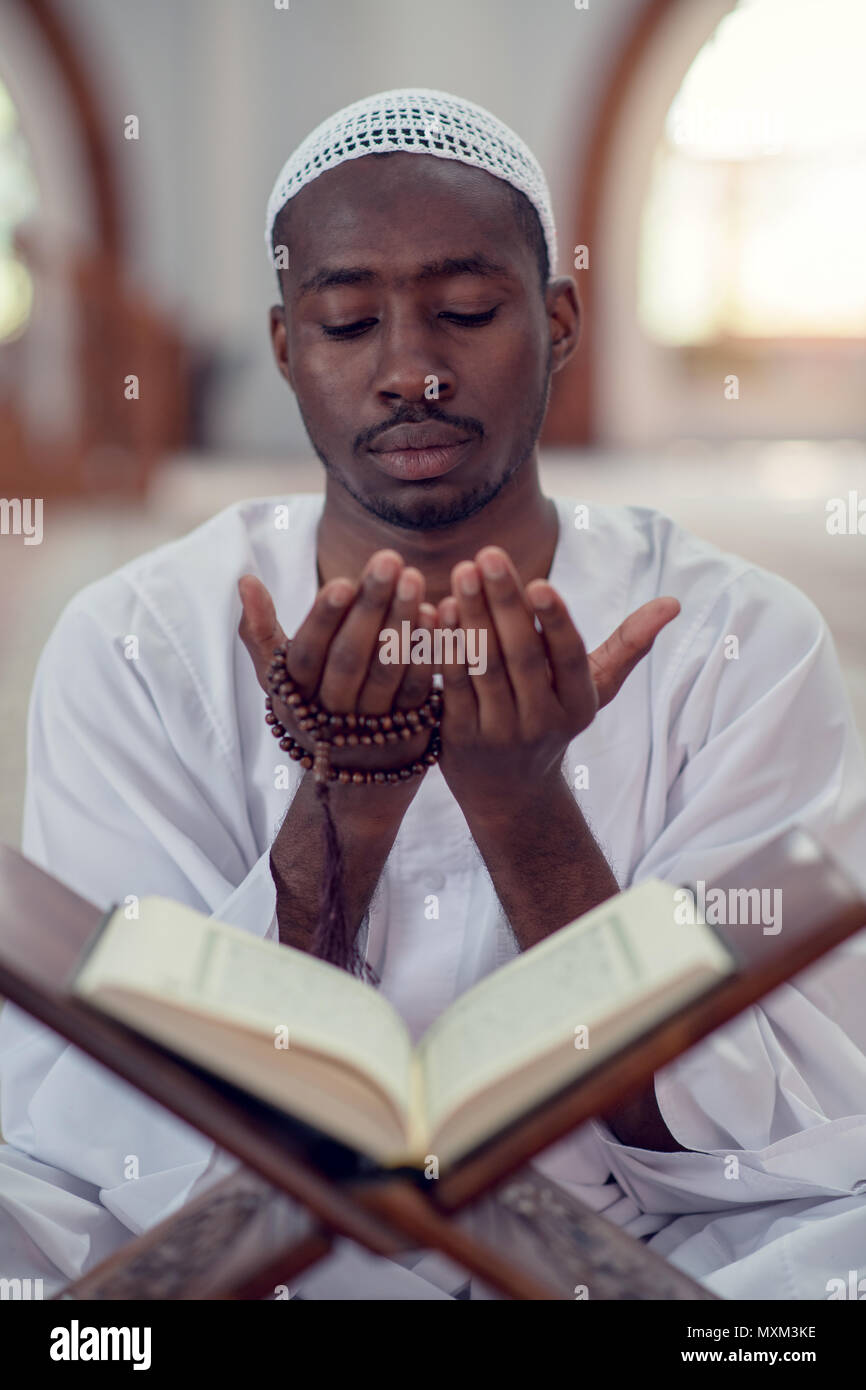 African muslim man hi-res stock photography and images - Alamy