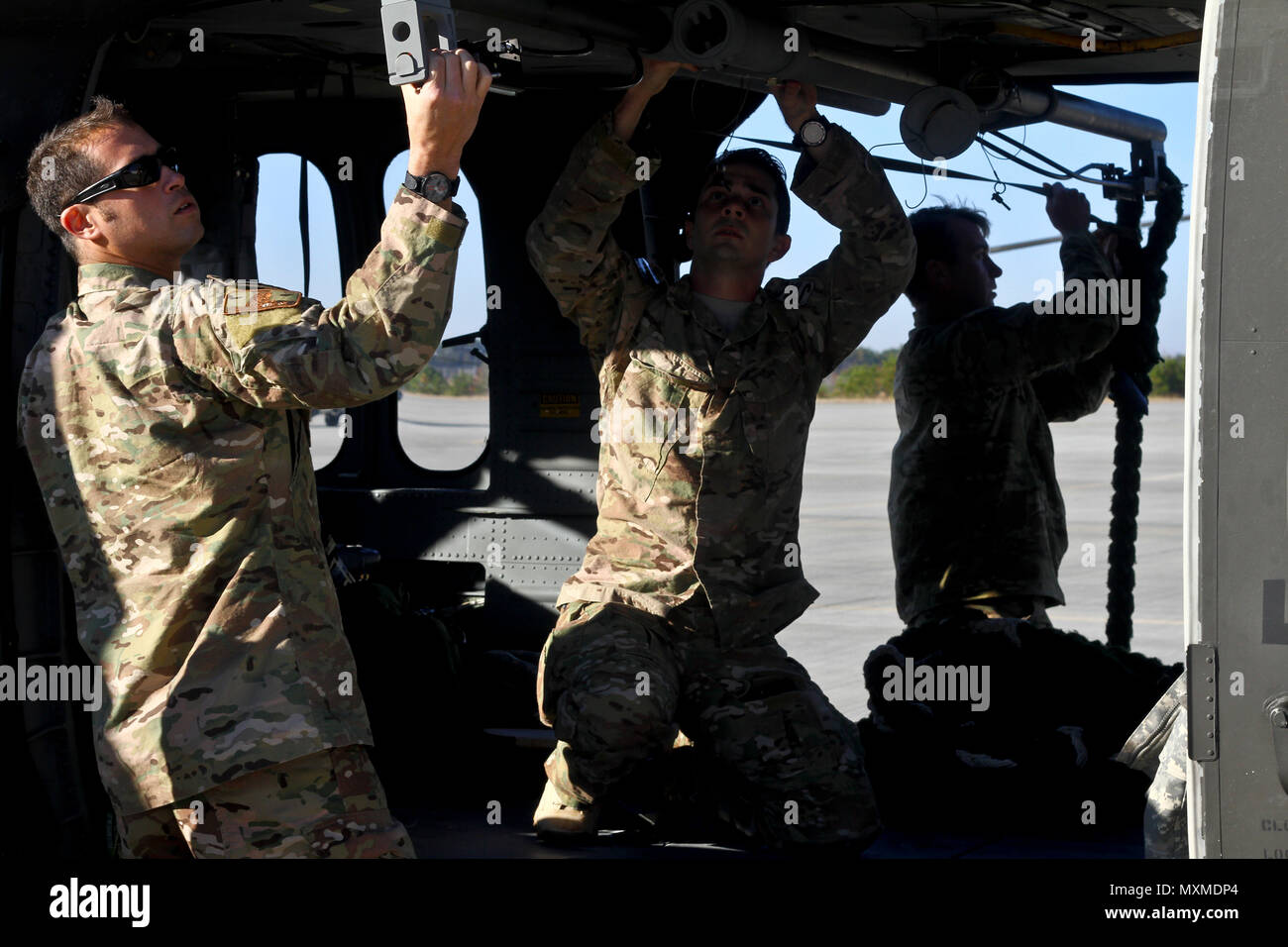 New Jersey Air National Guard Tactical Air Control Party Airmen from ...