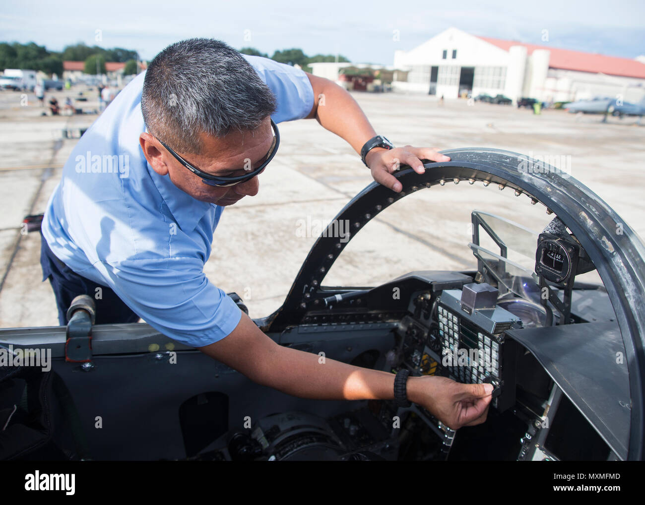 Chris Bahe, 12th Flying Training Wing T-38C Talon II crew chief, tests ...