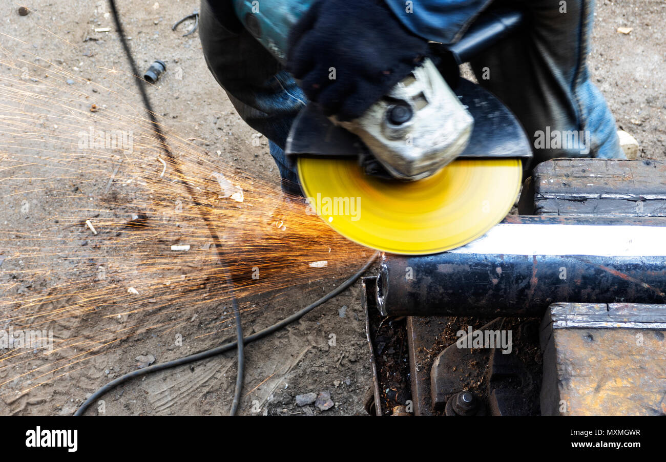 Man grinds hi-res stock photography and images - Alamy