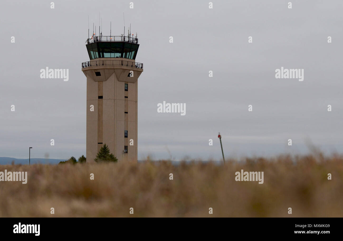 Air traffic controllers, assigned to the 28th Operations Support ...