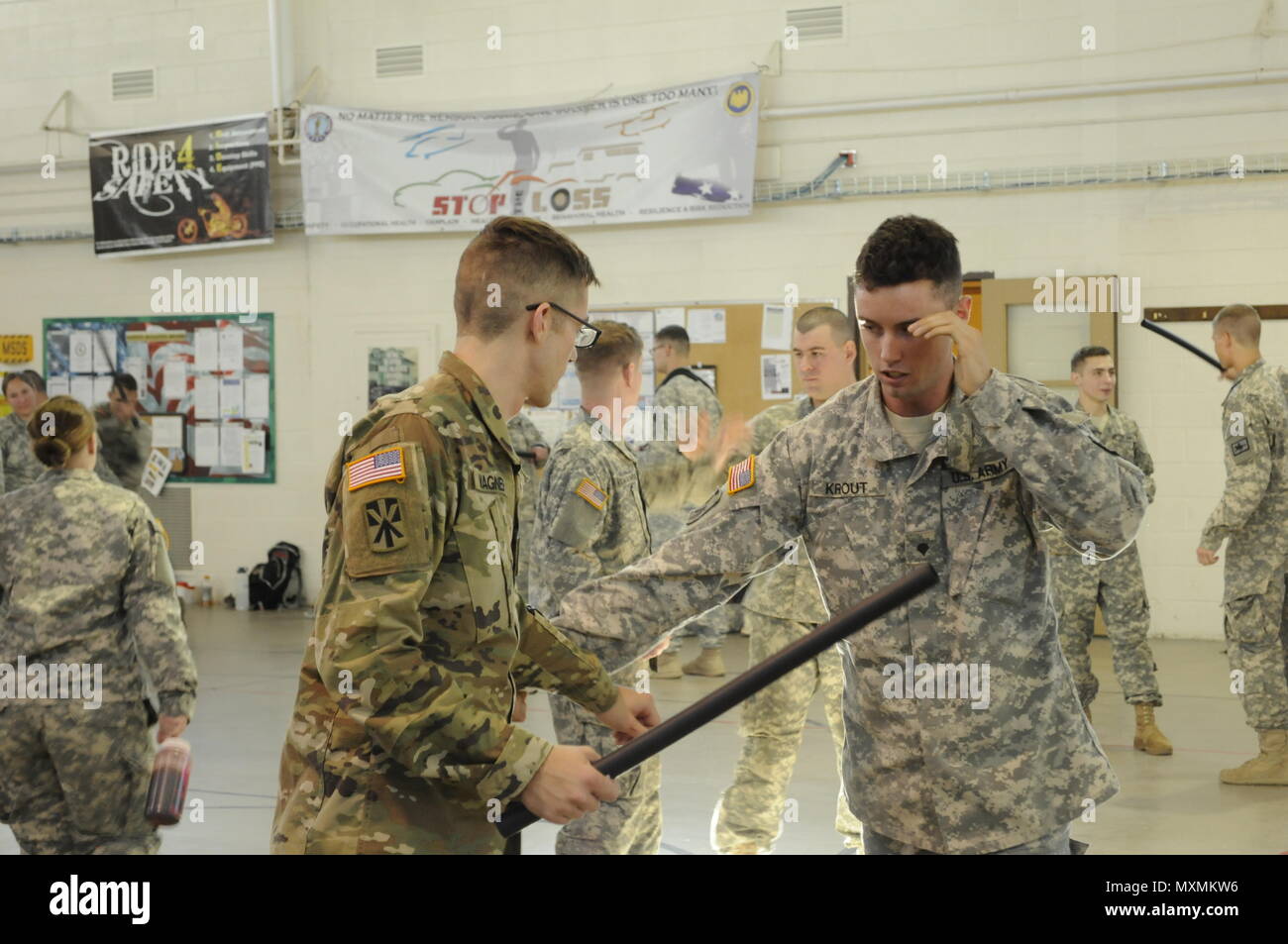 Expandable baton hi-res stock photography and images - Alamy