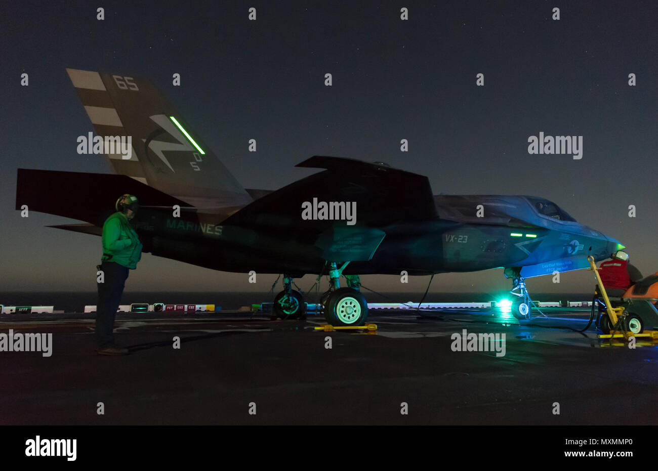 161114-N-N0101-011 PACIFIC OCEAN (Nov. 14, 2016) Sailors prepare an F ...