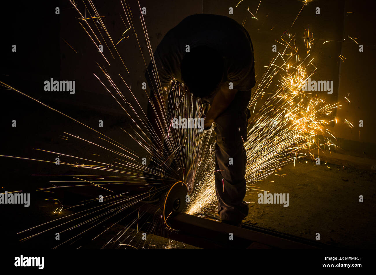 Cnc machine and grind hi-res stock photography and images - Alamy