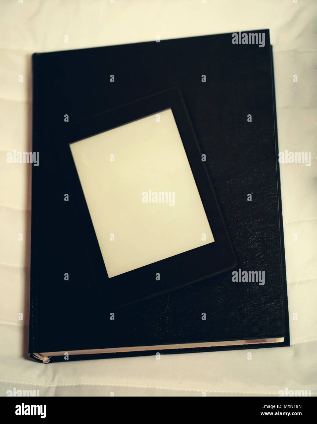 Heavy paper hi-res stock photography and images - Alamy