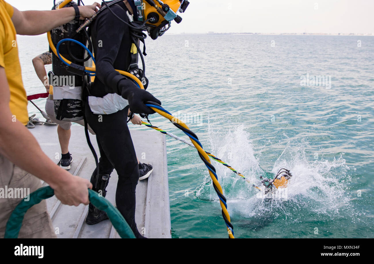 A U.S. Army engineer diver with the 511th Engineer Dive Detachment from ...