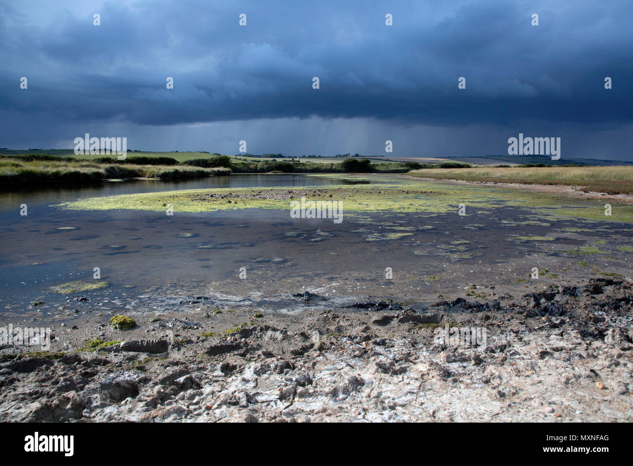 Rain in the horizon hi-res stock photography and images - Alamy