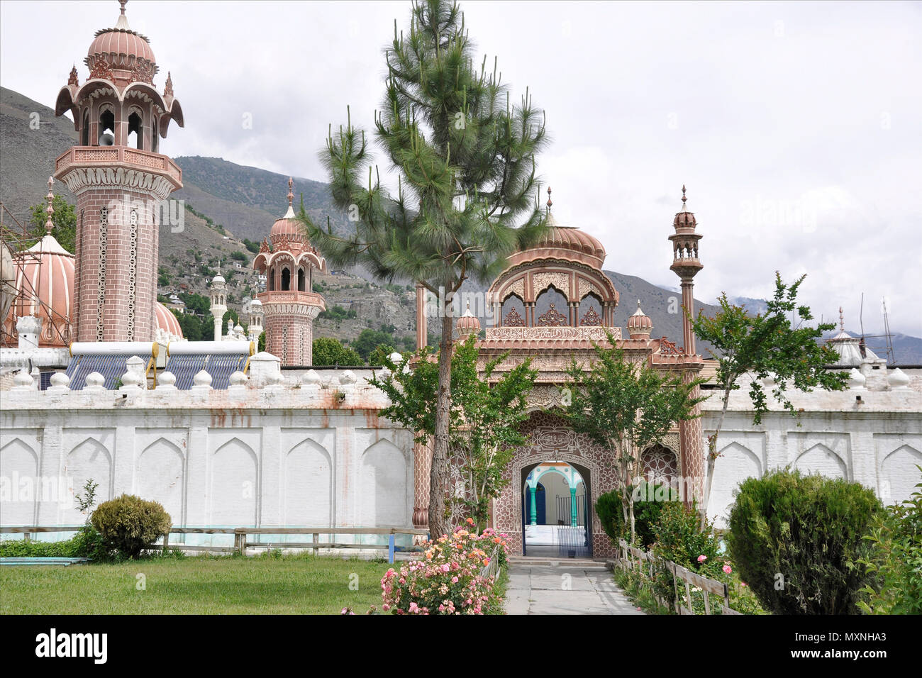 Chitral mosque hi-res stock photography and images - Alamy