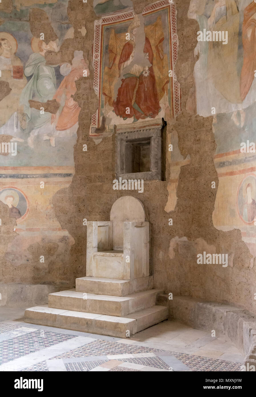 Romanesque crypt hi-res stock photography and images - Alamy