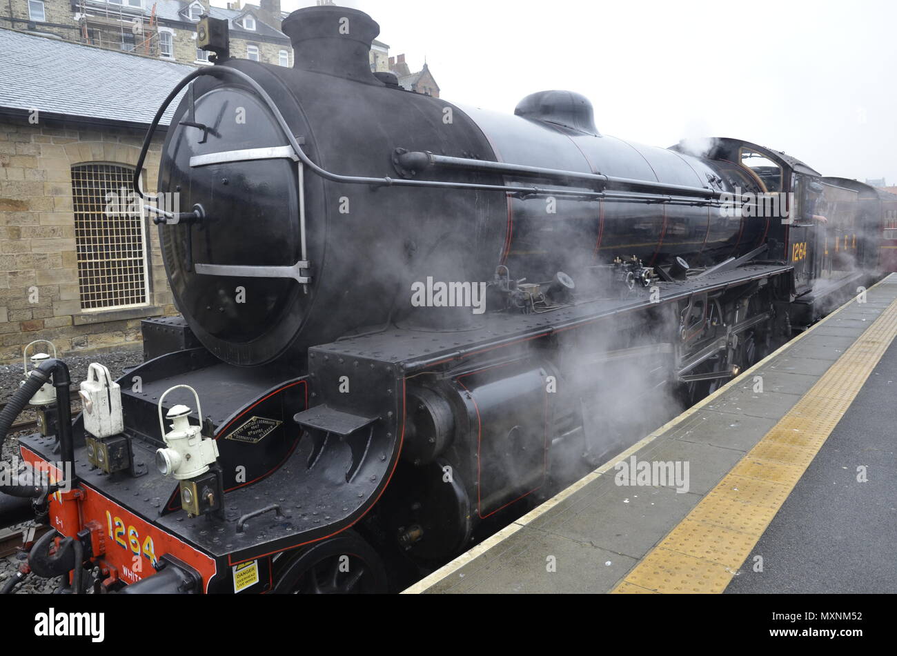 Whitby railway station hi-res stock photography and images - Alamy