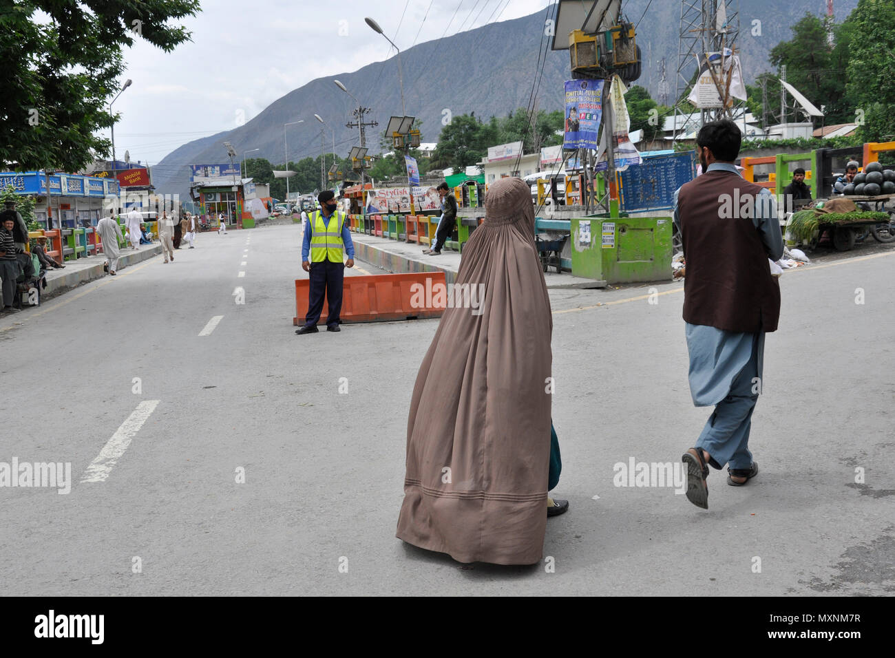 Chitral market hi-res stock photography and images - Alamy