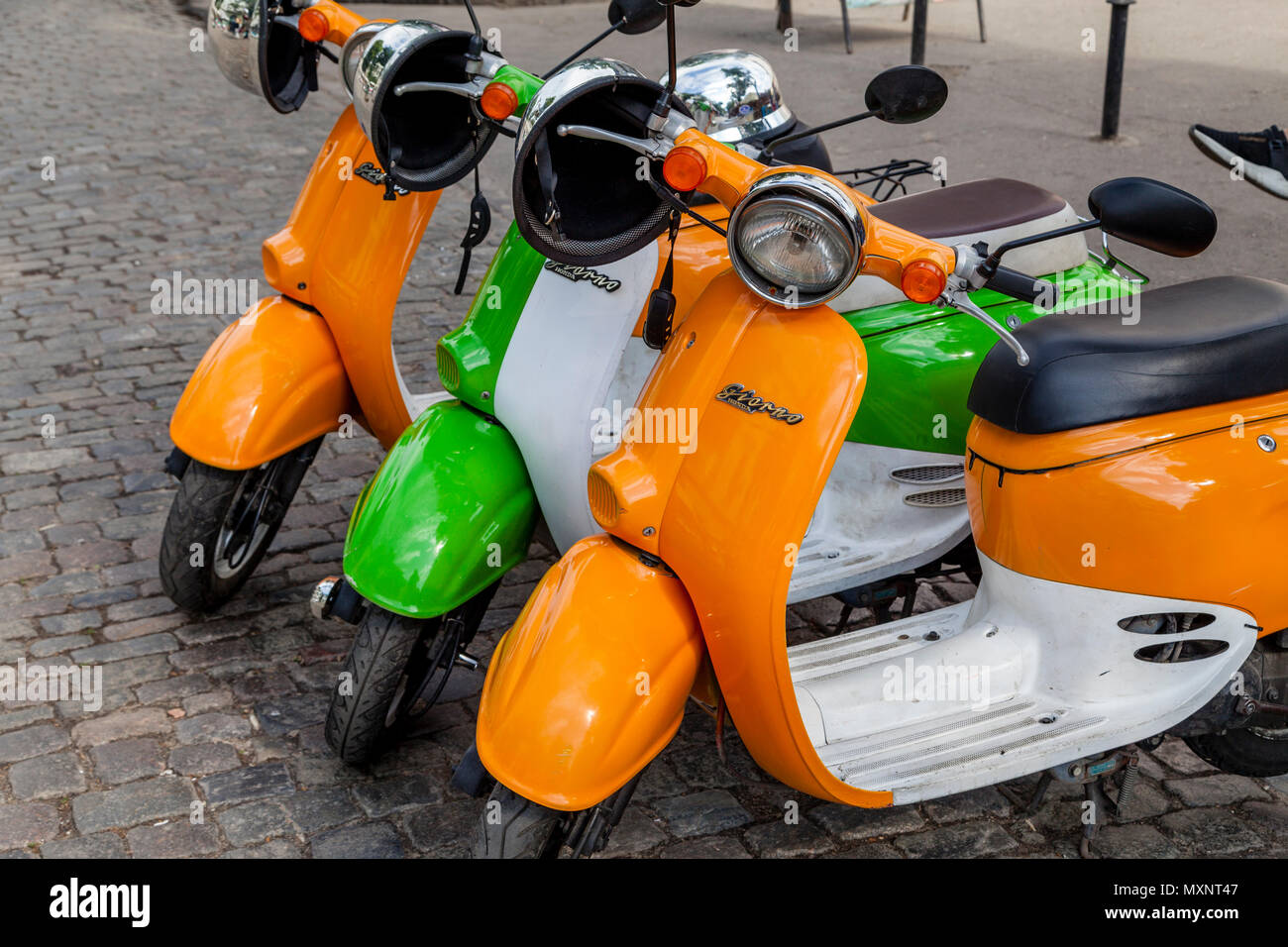 Honda scooters hi-res stock photography and images - Alamy