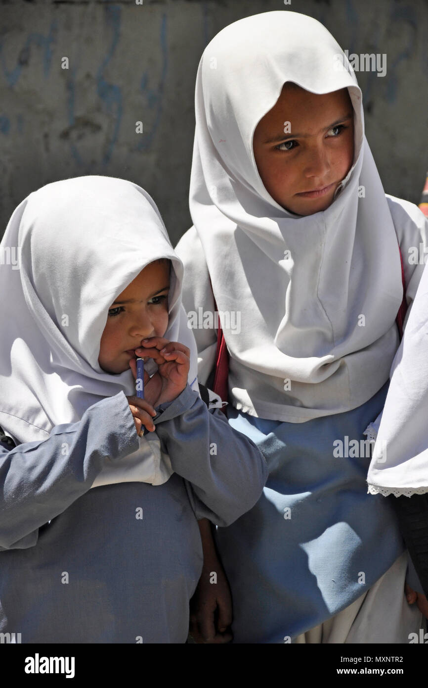 Hunza girls hi-res stock photography and images - Alamy