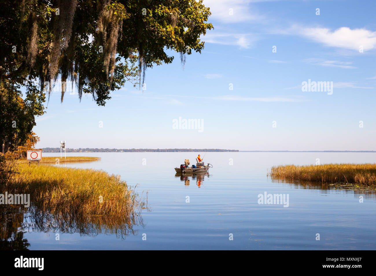Lake harris hi-res stock photography and images - Alamy