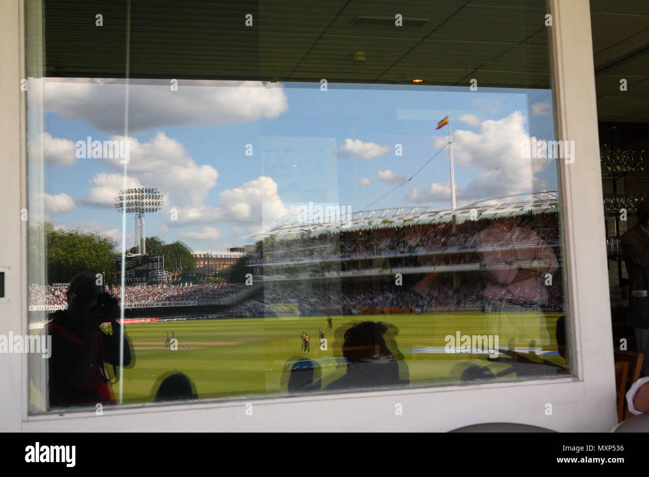 Grandstand lords cricket ground hi-res stock photography and images - Alamy