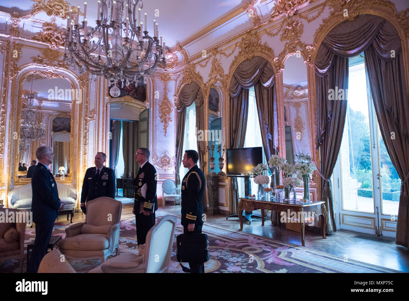 French embassy monaco hi-res stock photography and images - Alamy