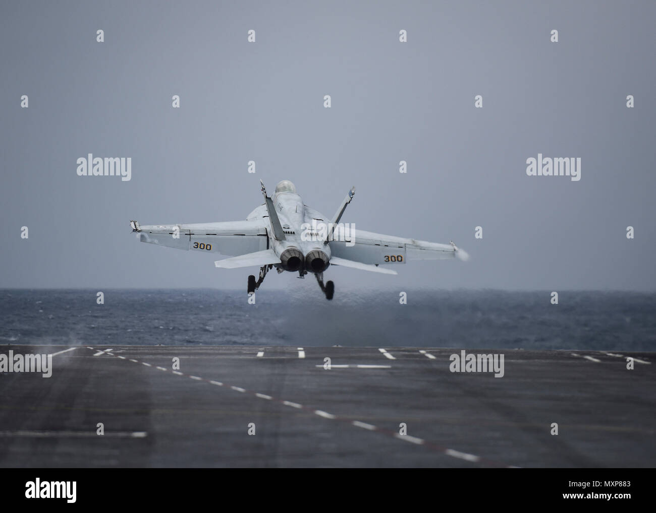 PACIFIC OCEAN (Nov. 28, 2016) An F/A-18E, from the Blue Diamonds of ...