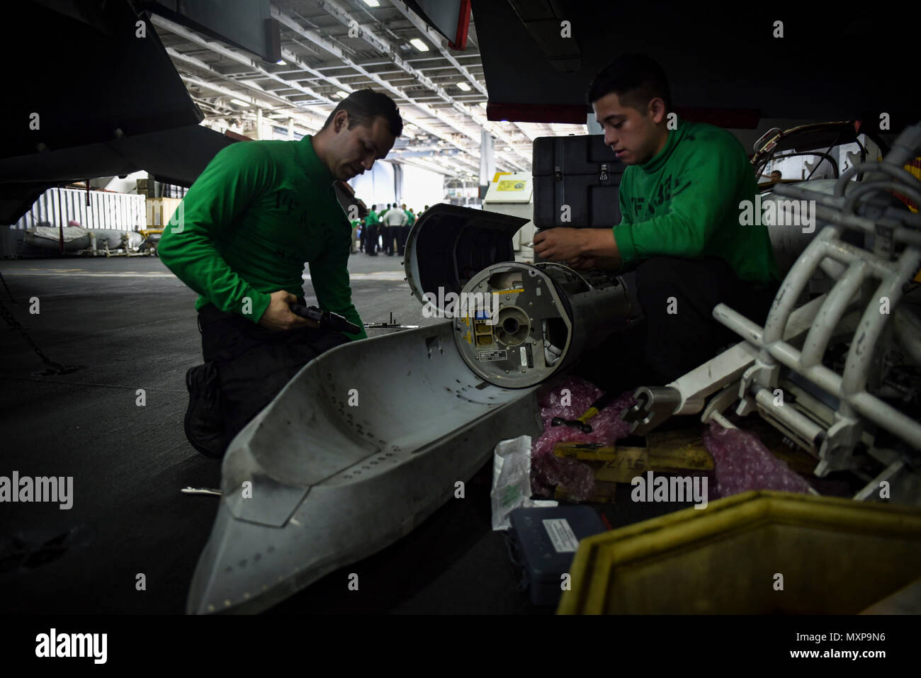 161128-N-IE397-026 5TH FLEET AREA OF OPERATIONS (Nov. 28, 2016) Petty ...