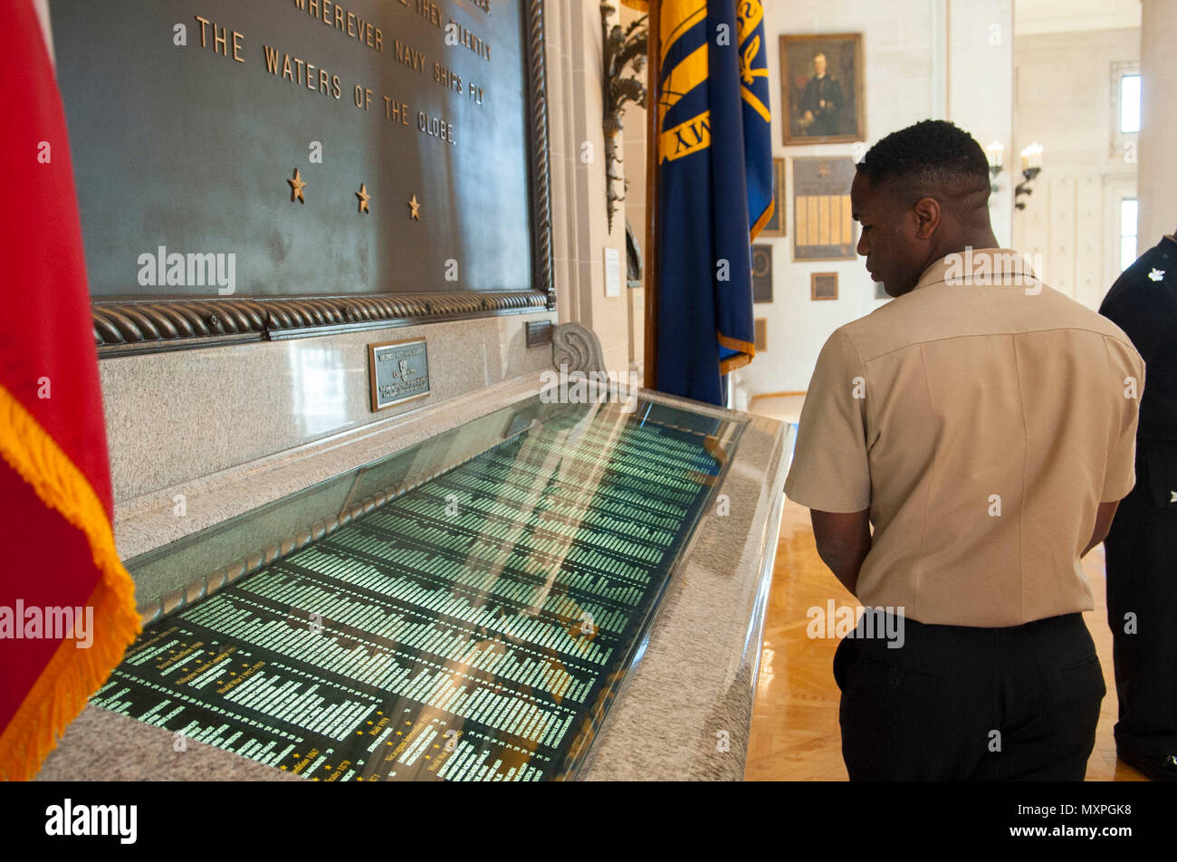 161122-N-OX430-041 (Nov. 22, 2016)--ANNAPOLIS Seaman Matthew Leroy ...