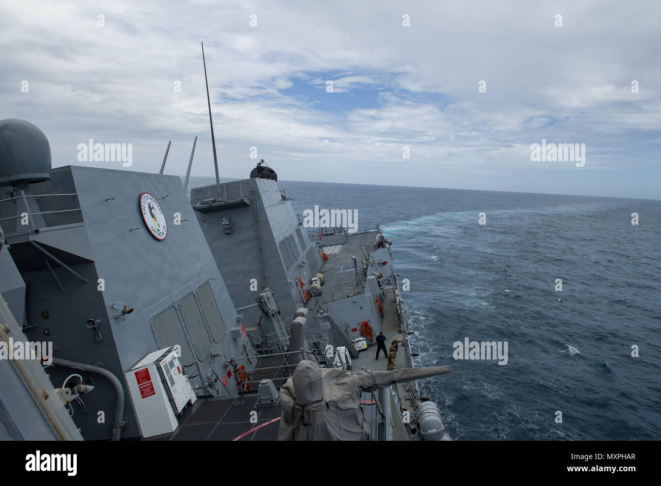 PACIFIC OCEAN (Nov. 26, 2016) Arleigh Burke-class guided-missile ...