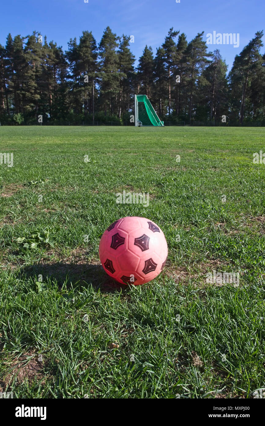 ball on grass Stock Photo - Alamy