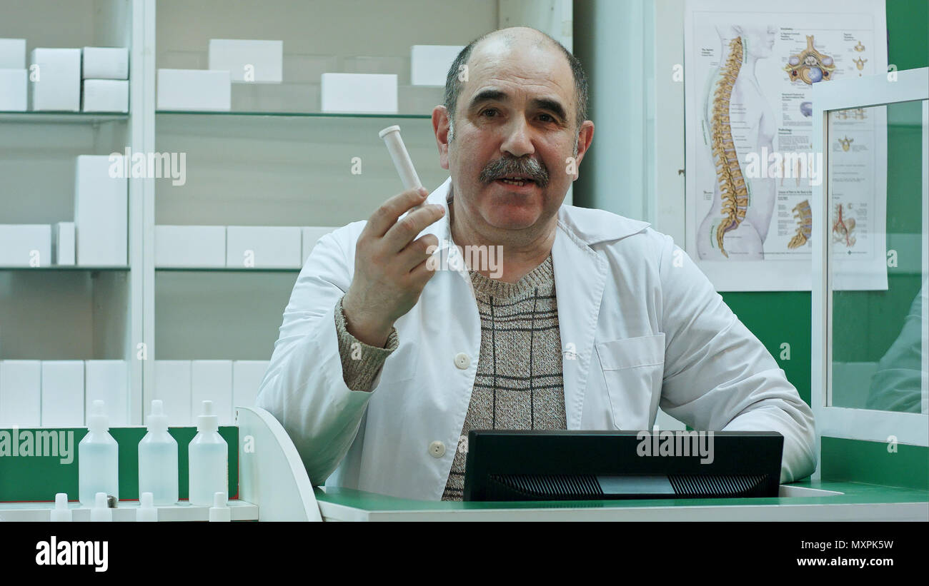 Medication dispensing box hi-res stock photography and images - Alamy