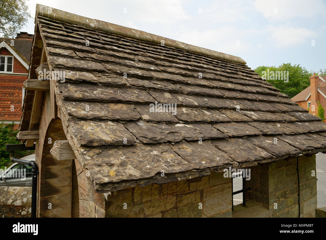 Quarry tiled roof hi-res stock photography and images - Alamy