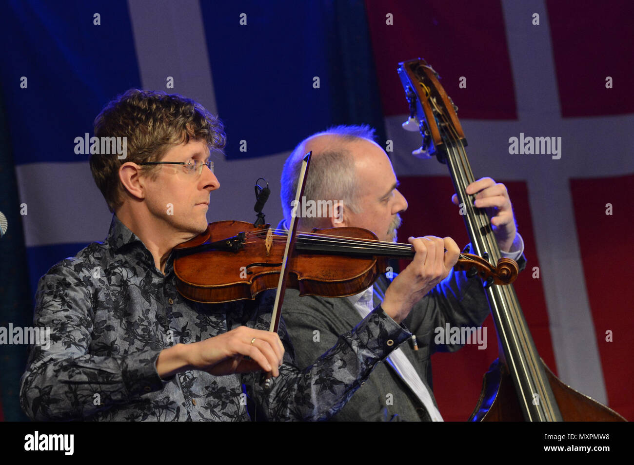 Dutch violinist hi-res stock photography and images - Alamy