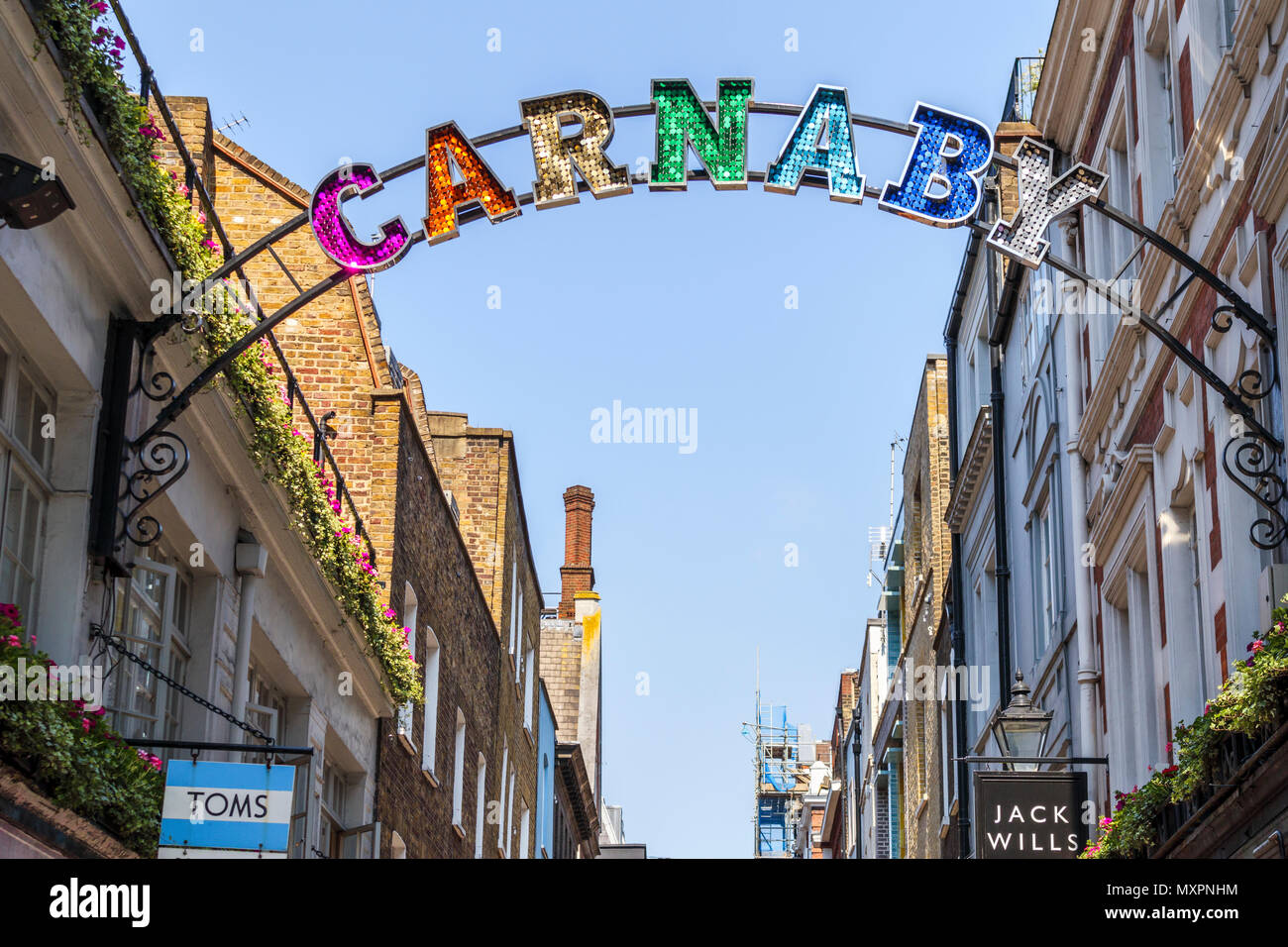 Carnaby street hi-res stock photography and images - Alamy