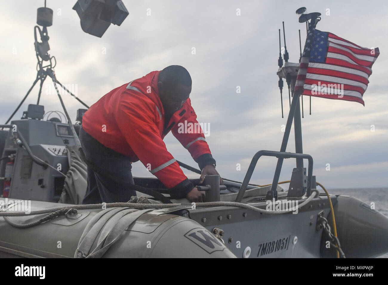 161201-N-JI086-011 - MEDITERRANEAN SEA (Dec. 1, 2016) Petty Officer 1st ...