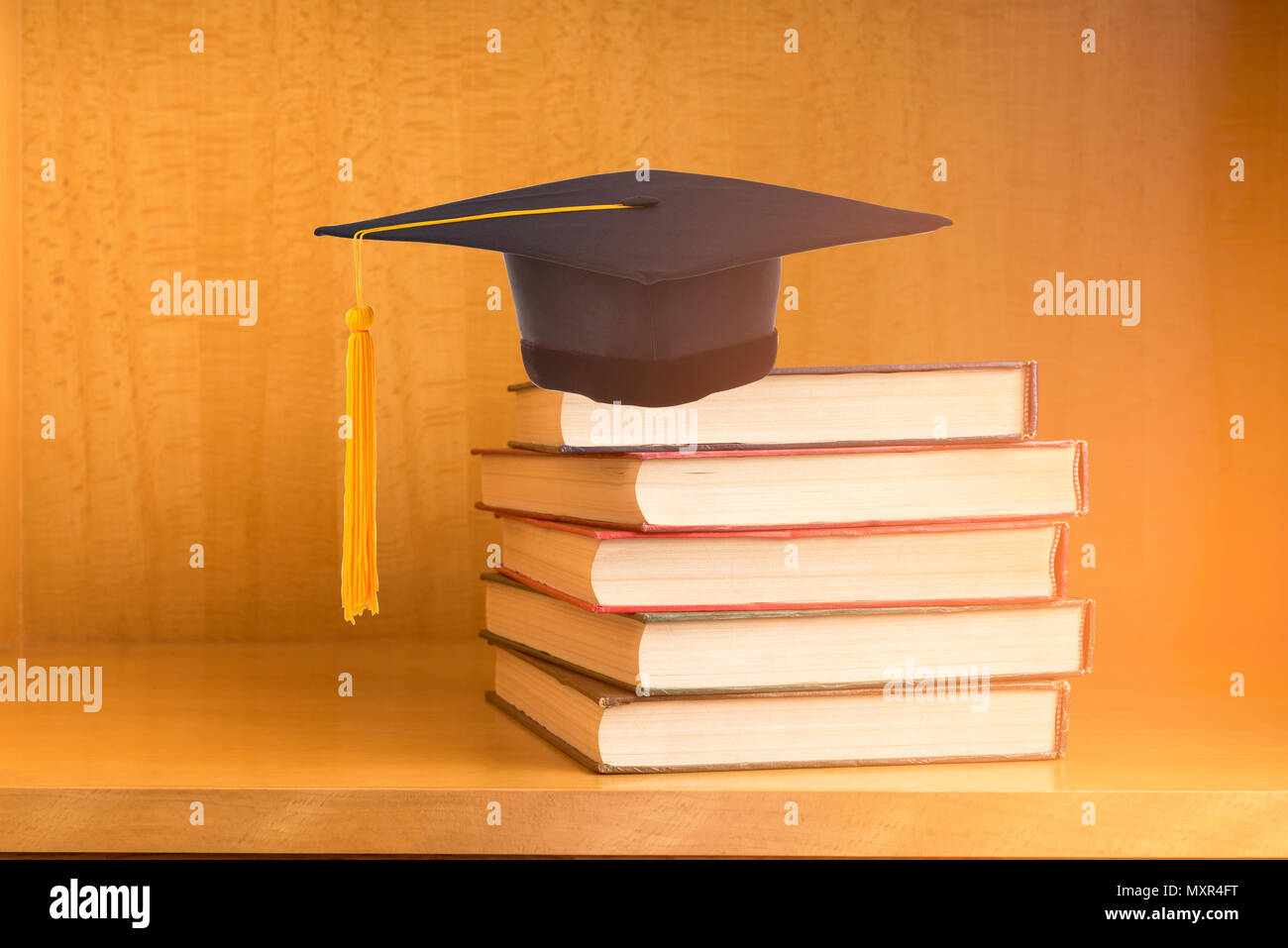 Graduated Table High Resolution Stock Photography and Images - Alamy