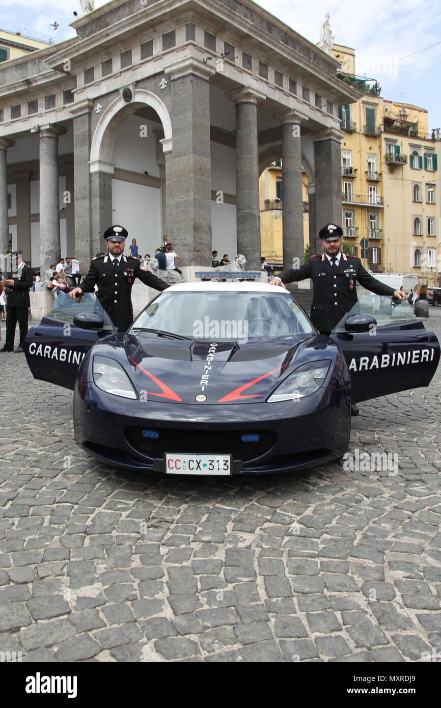 Arma dei carabinieri hi-res stock photography and images - Alamy