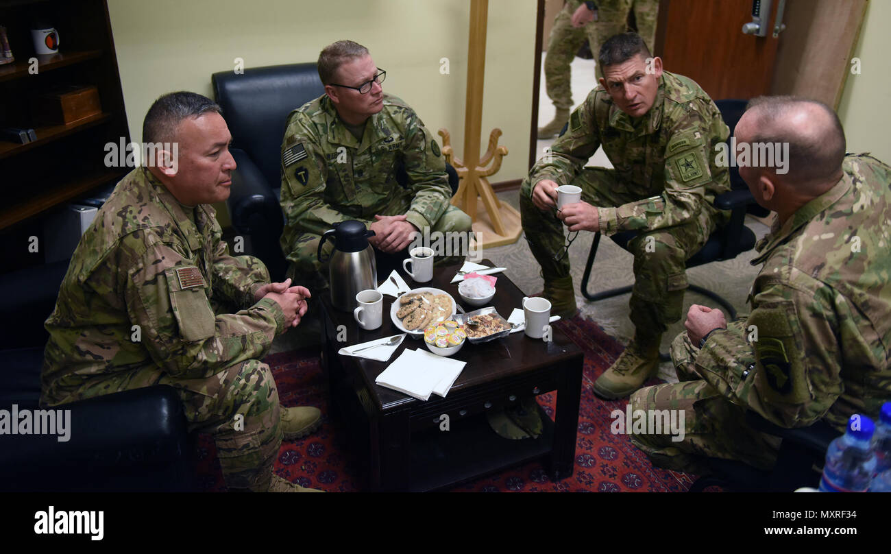 Command chief master sgt mitchell brush hi-res stock photography and ...