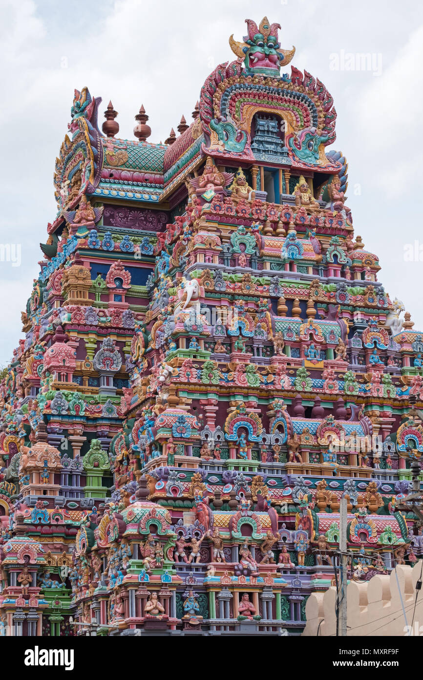 Gopuram entrance gate hindu temple hi-res stock photography and images ...