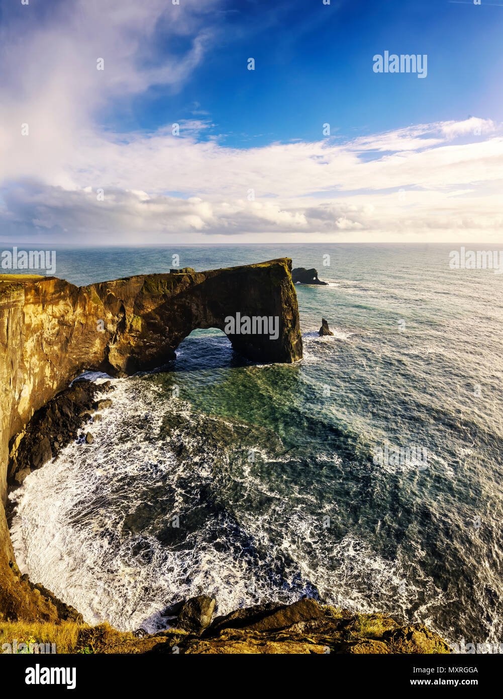 Dyrholaey iceland hi-res stock photography and images - Alamy