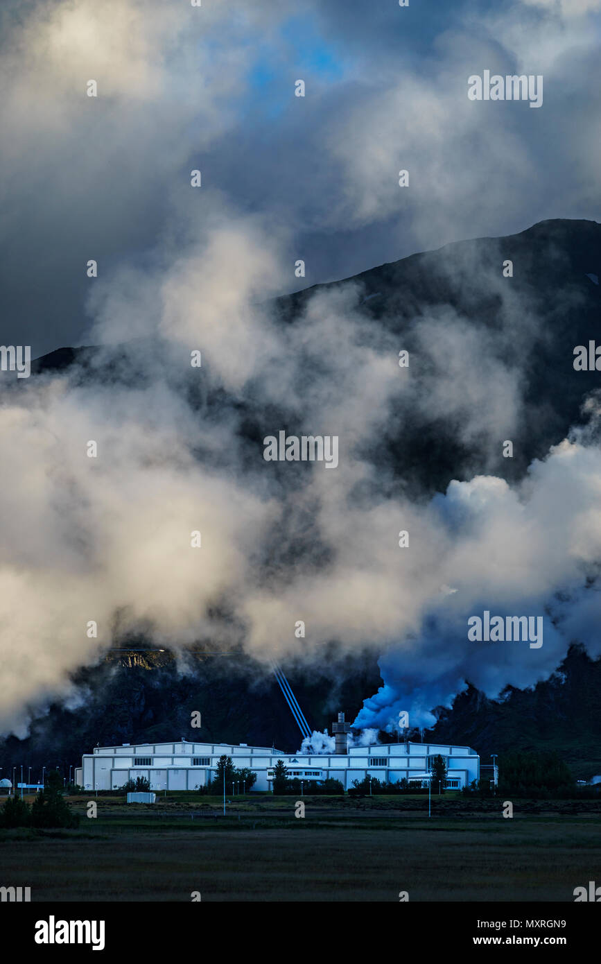 Steaming borholes, Geothermal Power Plant, Nesjavellir, Iceland Stock ...