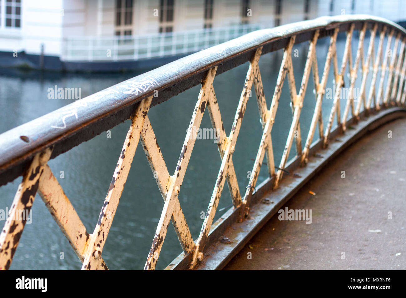Steel bridge railing hi-res stock photography and images - Alamy